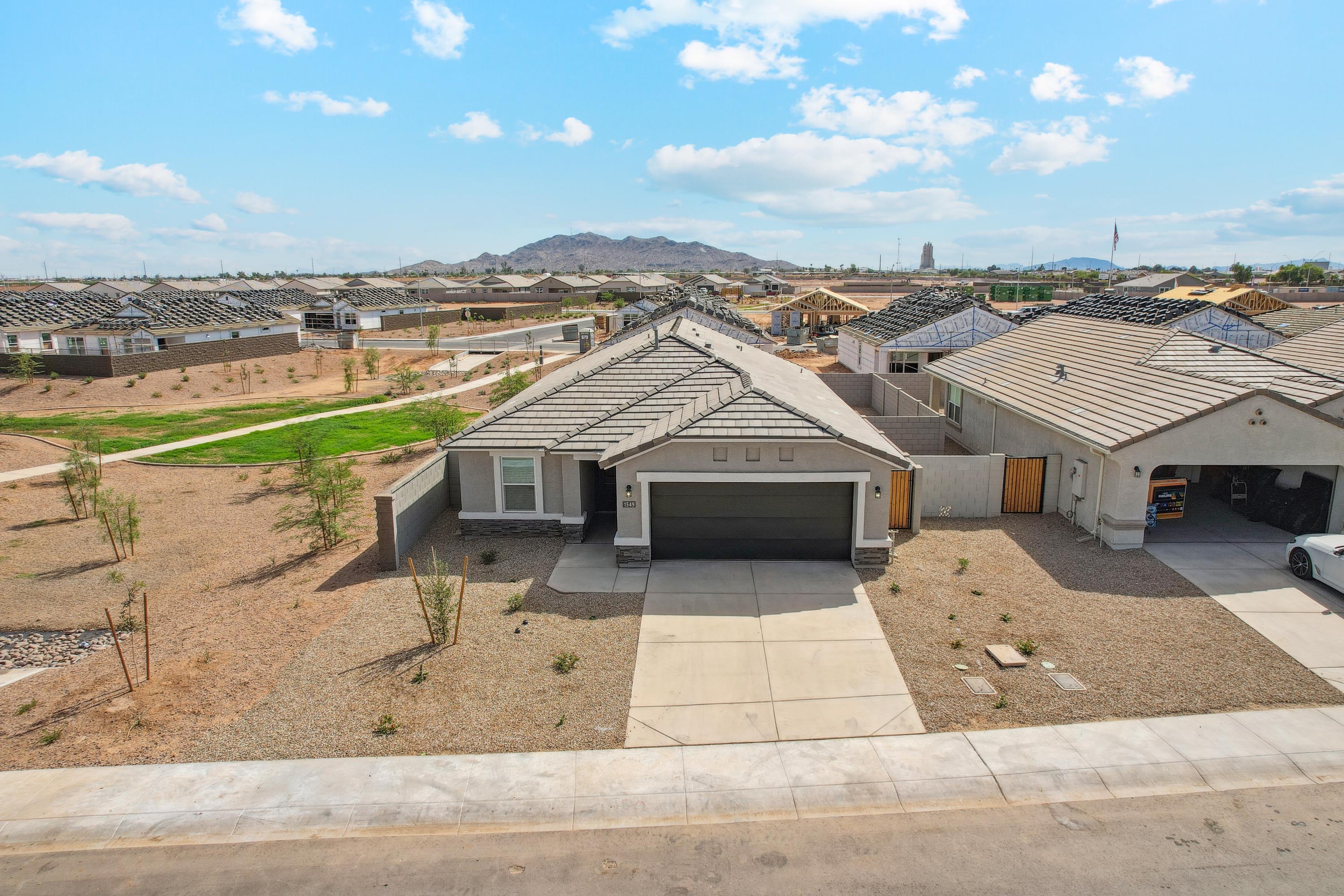 Solana Place at Carlton Commons