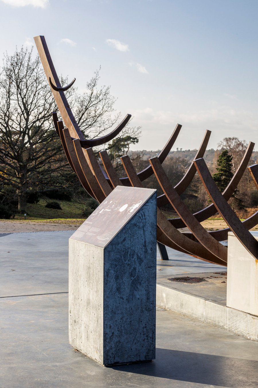 Sculpture Lee Sutton