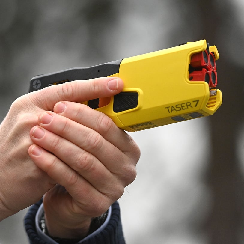 Taser 7 An Officer Holds The New Taser 7 During A Demonstration As ...