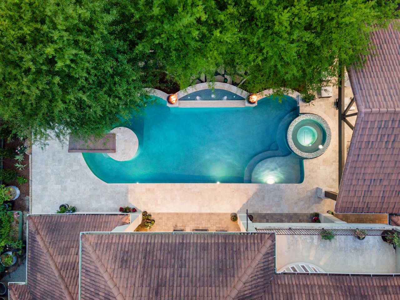 Avree Custom Pools