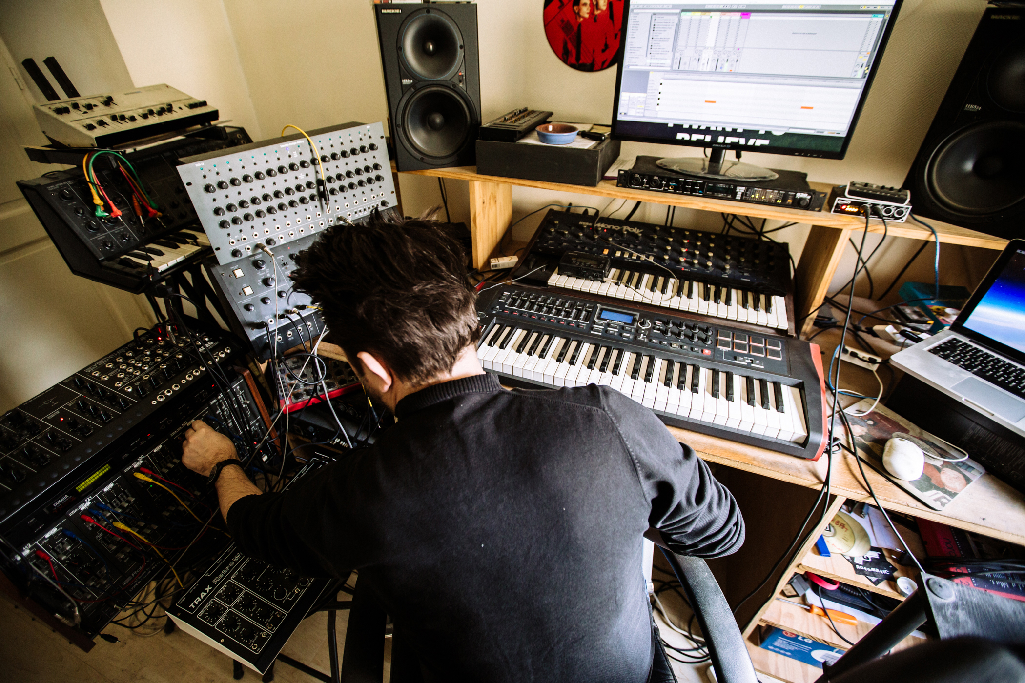 The Hacker nous ouvre les portes de son studio Ã Grenoble The Hacker ...