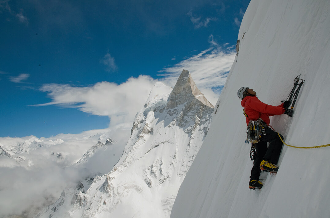 Mens Journal - 25 Most Adventurous Men: The Round Table